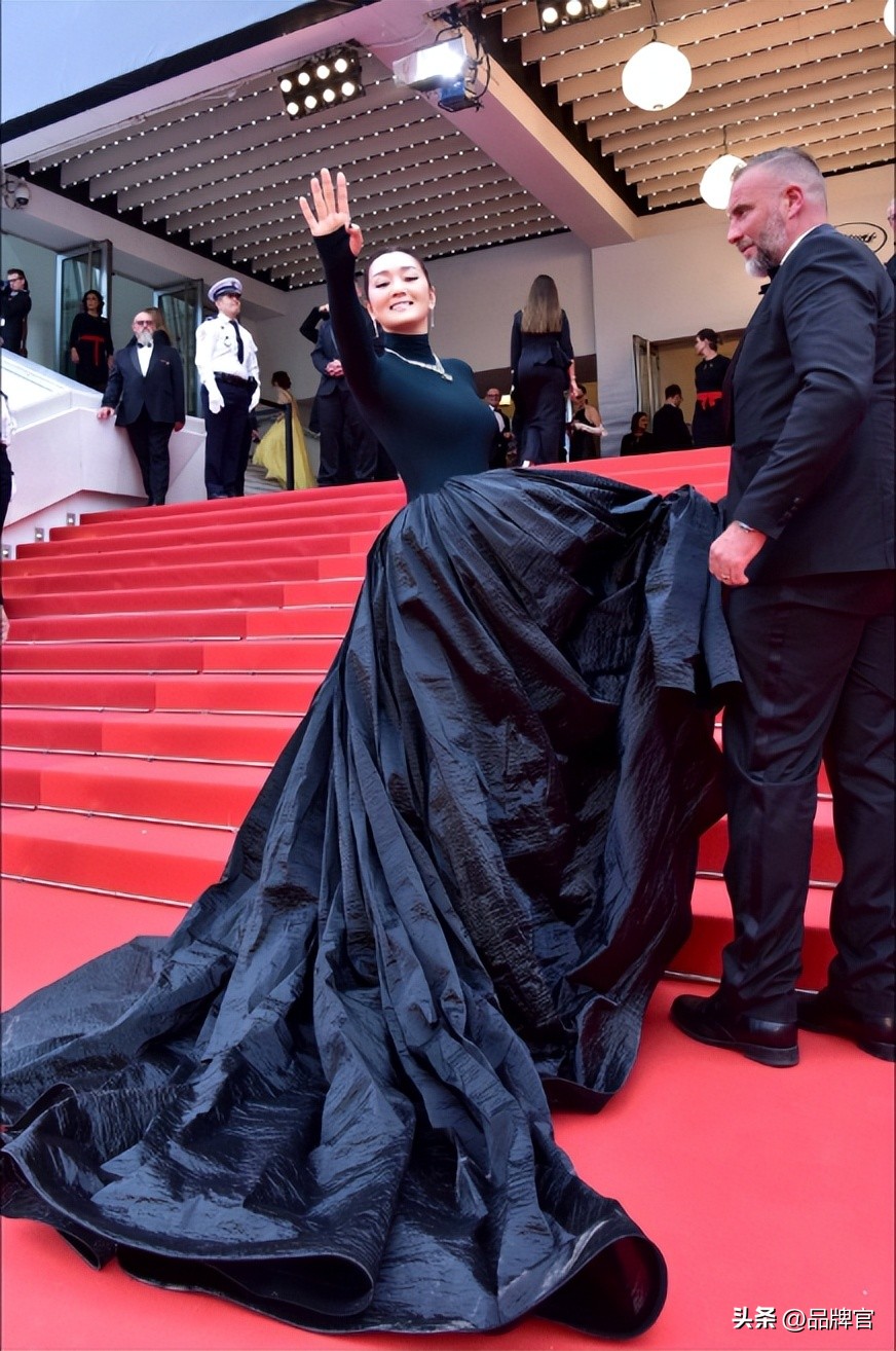 Actress smoke photos: Gong Li is charming, Shu Qi is sultry, Liu Yifei ...