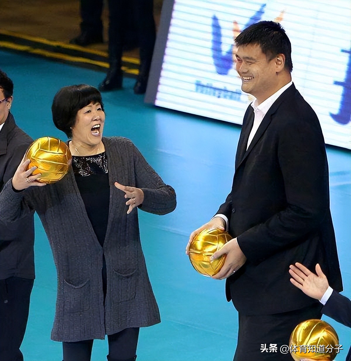 From Chinese to American!Lang Ping and Yao Ming's children are all ...
