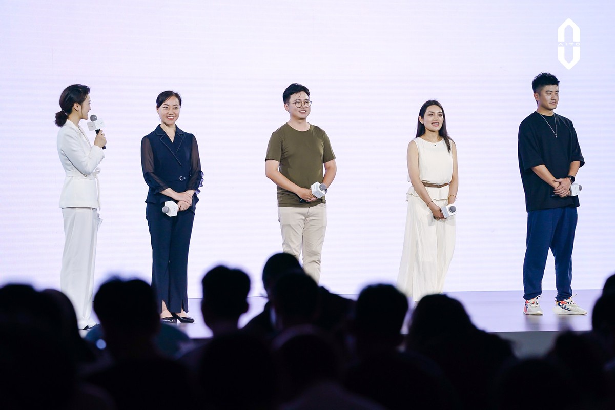 Senior car reviewer Nan Ge crazily called, asking Jie where the M5 ...