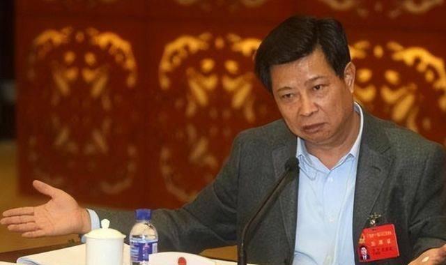 Luo Yinguo, a "lecherous and corrupt official", "supported" more than ...