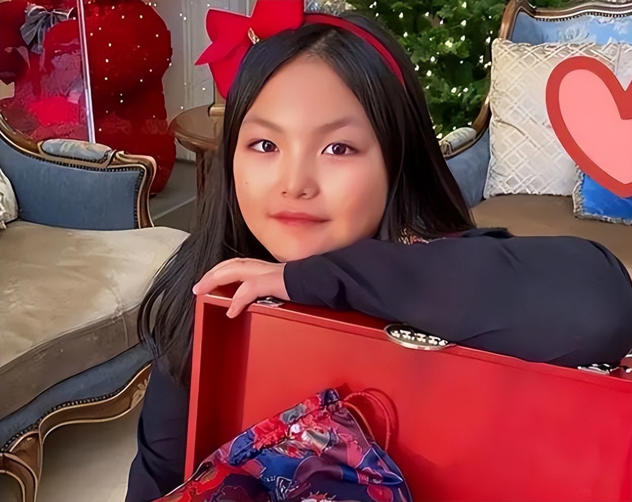 Wang Shiling posted the interior of her boudoir for the first time ...