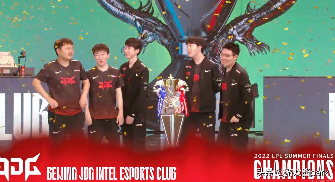369 tiebreaker top pull!JDG won the 2022 LPL Summer Championship, Yagao won the FMVP - iNEWS