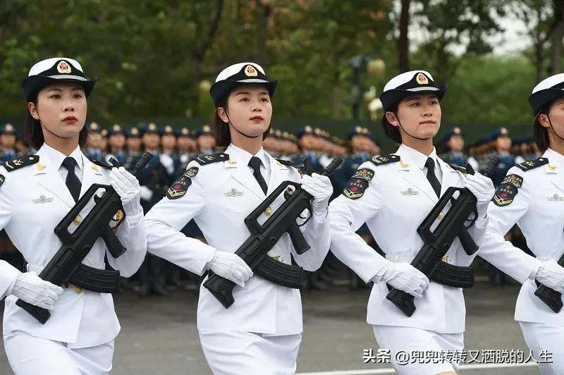 The heroic Chinese honor guard female soldier - iNEWS