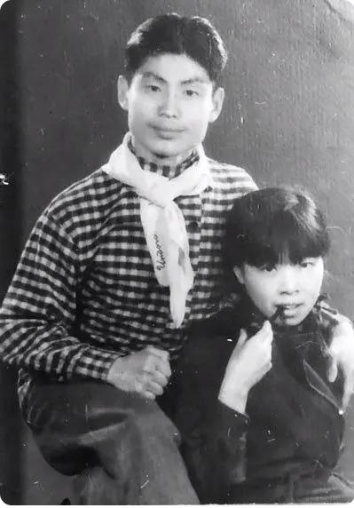 Lu Xun's "Iron Fan" Xiao Hong - iNEWS