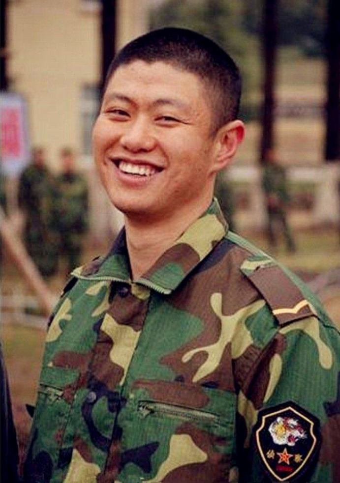 Zhao Xun: After 14 years of debut, he accidentally fell from a building ...