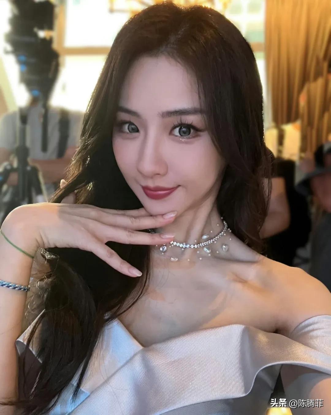 Ju Ziqiao is a glamorous Hong Kong lady - iMedia