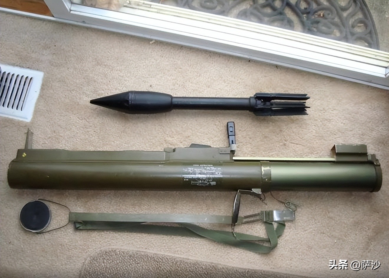 The short-lived PLA self-developed two-section rocket launcher: Type 70 ...