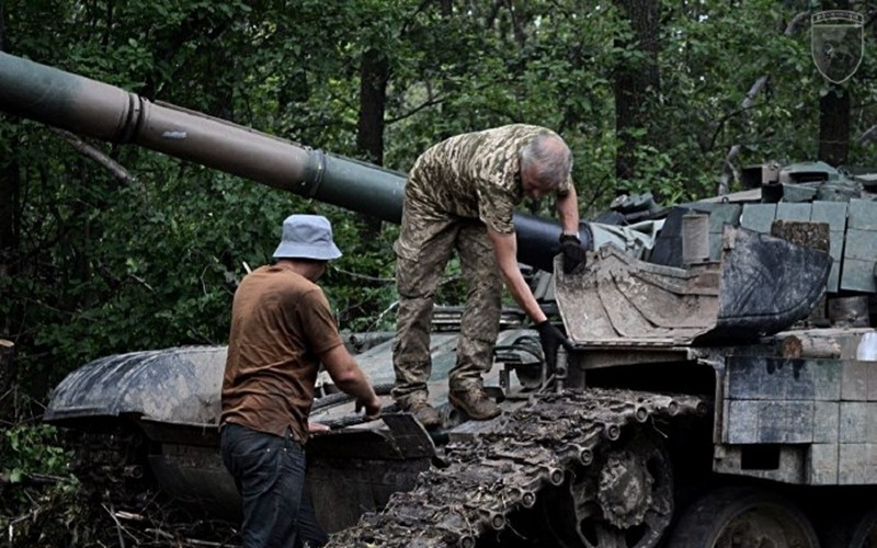 Take turns picking up ocean drops! Poland received second-hand tanks ...