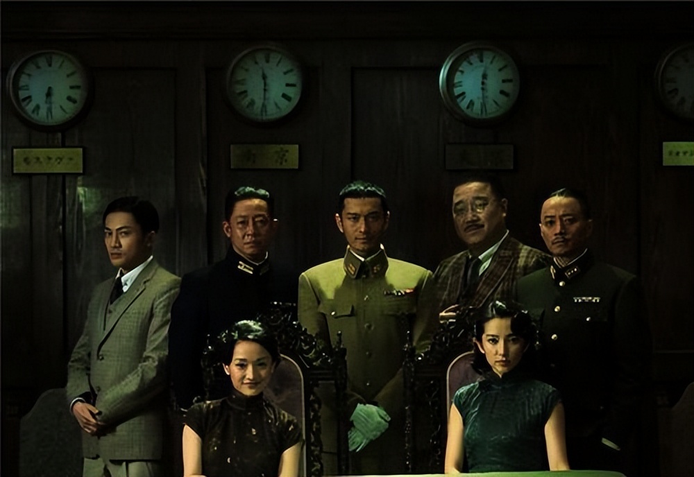 It is also acting as a spy. Watching "The Wind" and "Latent" together ...