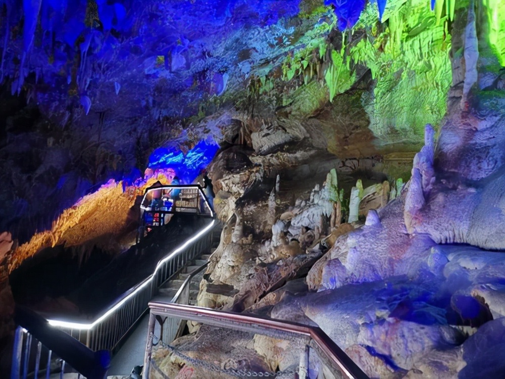 Silver Fox Cave was discovered in 1991 when miners were mining coal ...