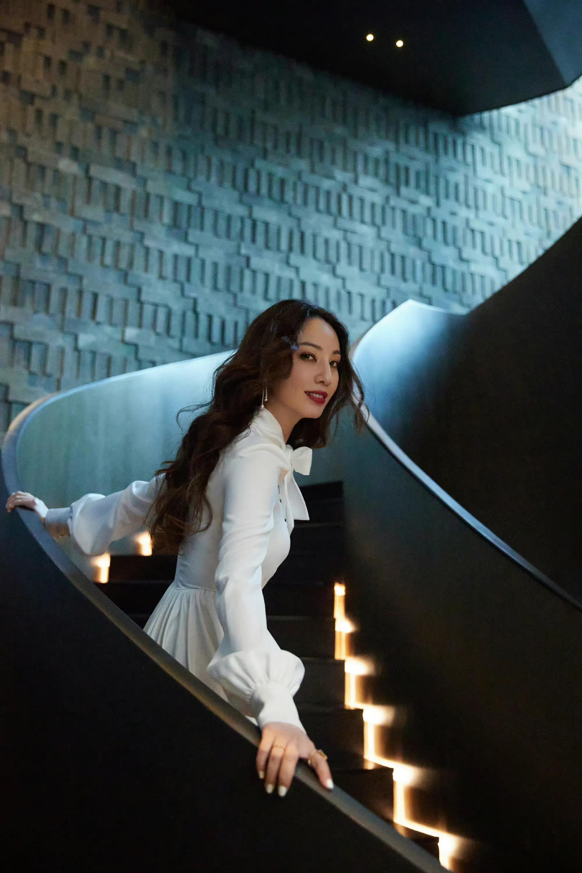 Beautiful picture of Zheng Xiyi - iMedia