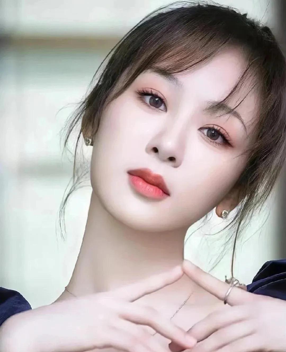Obviously already plastic surgery, why Yang Zi firmly refused to admit it?Netizens bluntly said ...