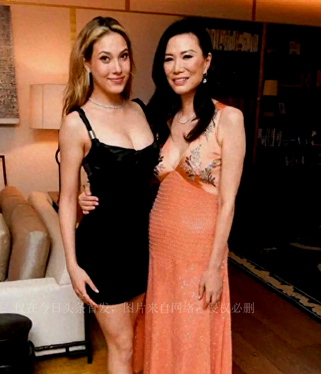 Eileen Gu He Chaoxin and Deng Wendi were partying. He Chaoxin's bold dress caused controversy ...