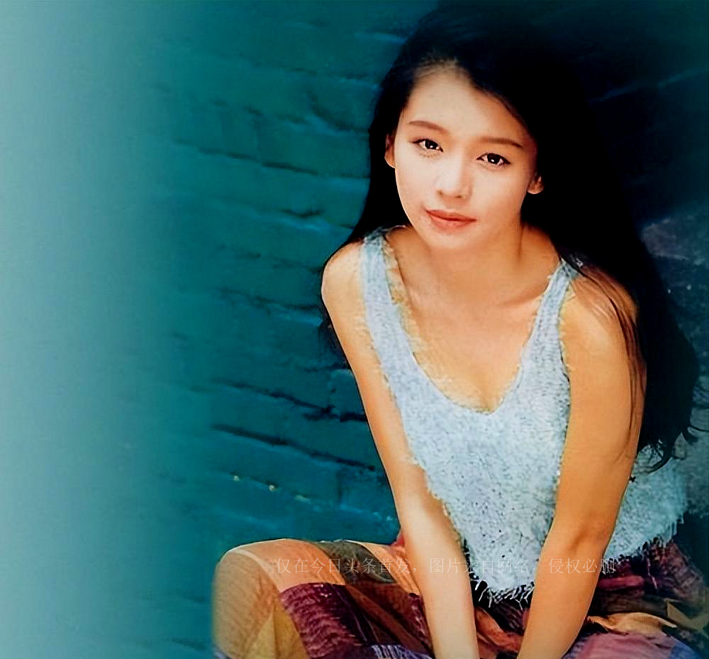 A girl of pure desire is willing to degenerate, how corrupt Vivian Hsu's private life is, and ...