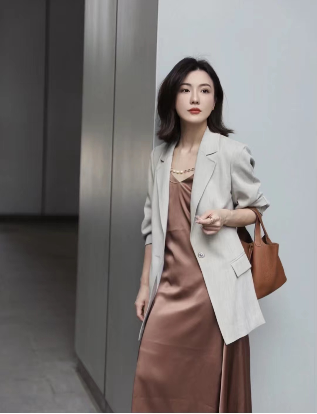 The style of dresses for "Yu Jie Fan" girls - iNEWS