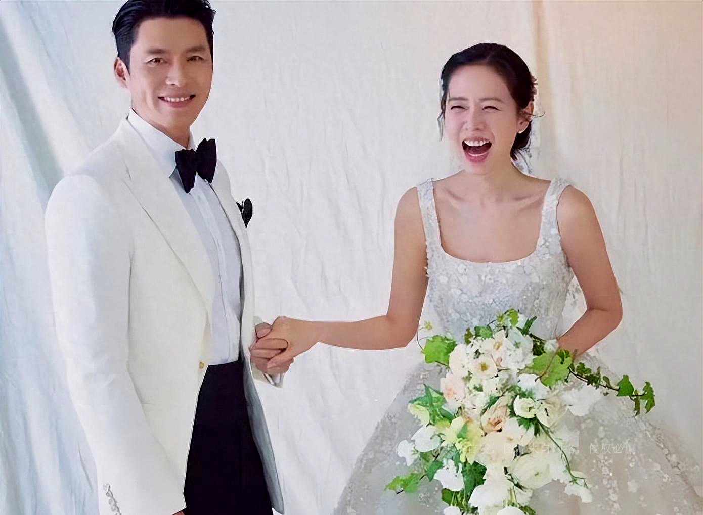 Son Ye-jin once again exposed her pregnancy photos at home. She is ...