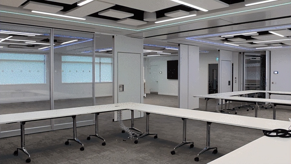 Combination of interior design and technology - self-moving partition ...