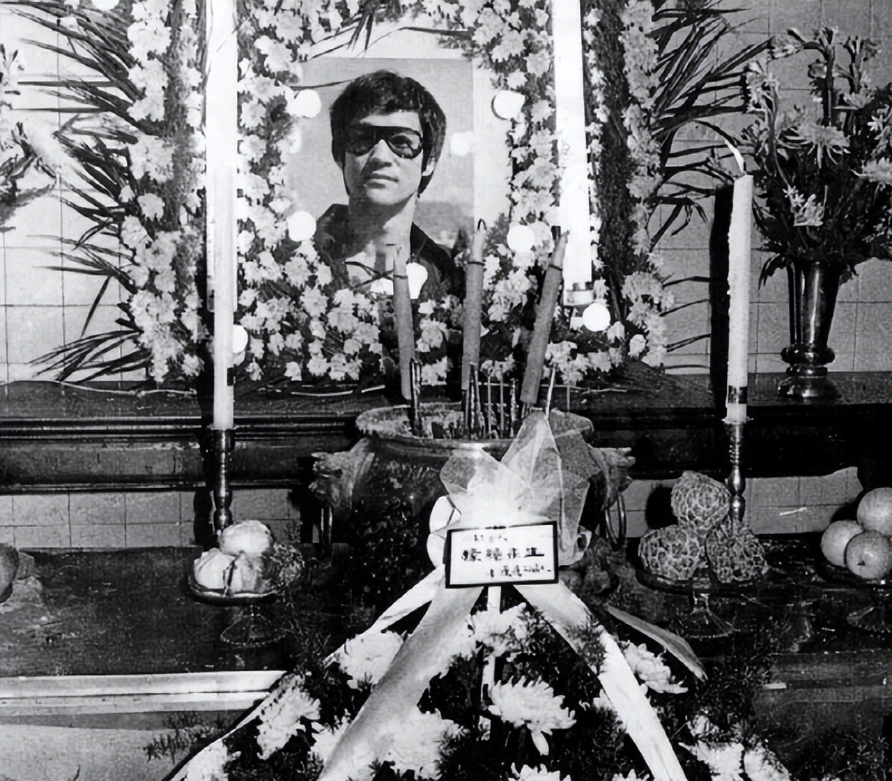Bruce Lee's cause of death revealed: Sweat glands removed 3 months ...