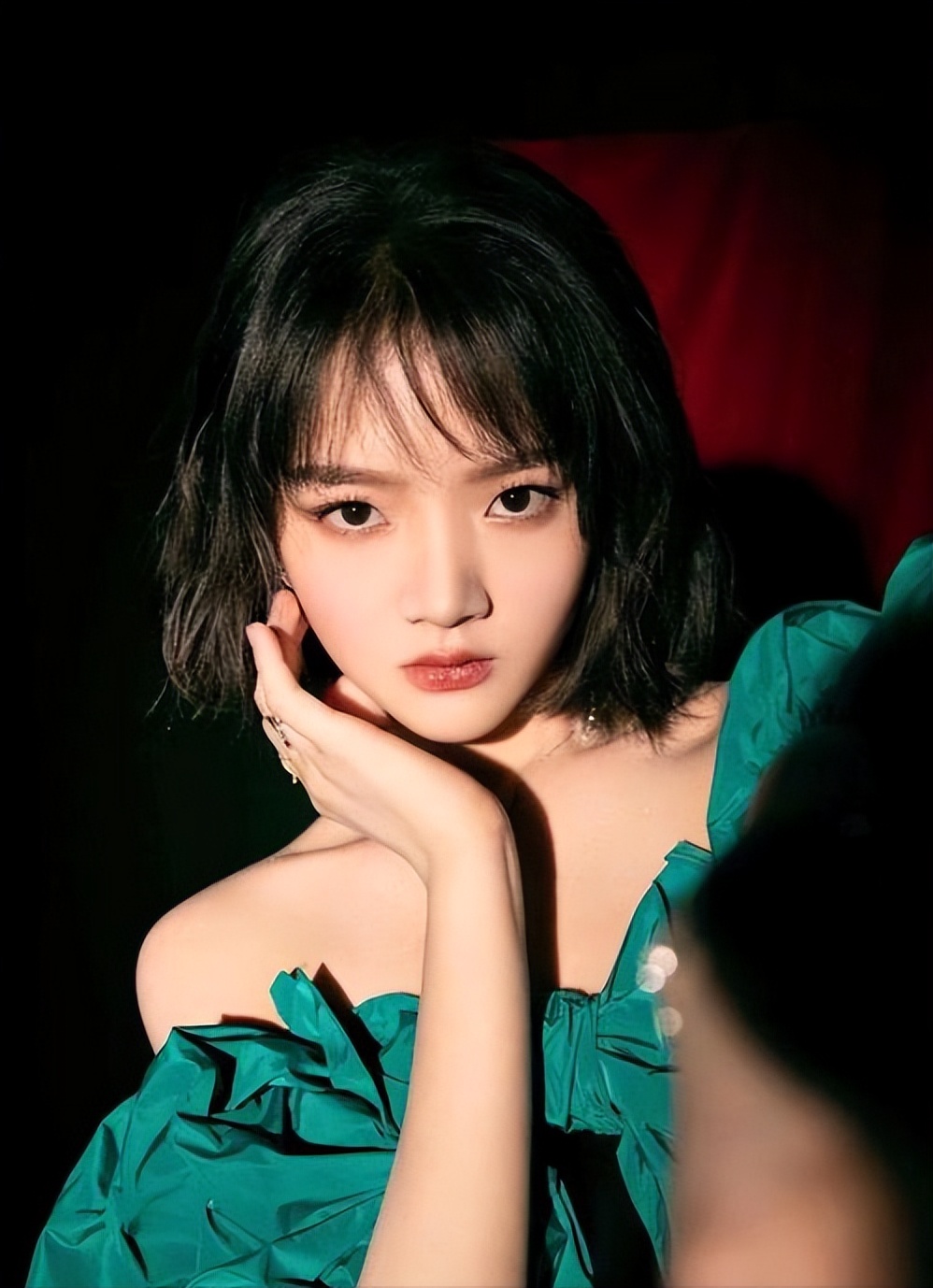 Ren Min is suspected of "rolling the play" and performing multiple ...