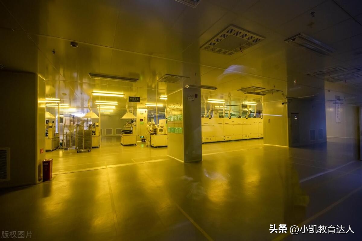 The first domestic lithography machine was delivered, not far from 14nm ...