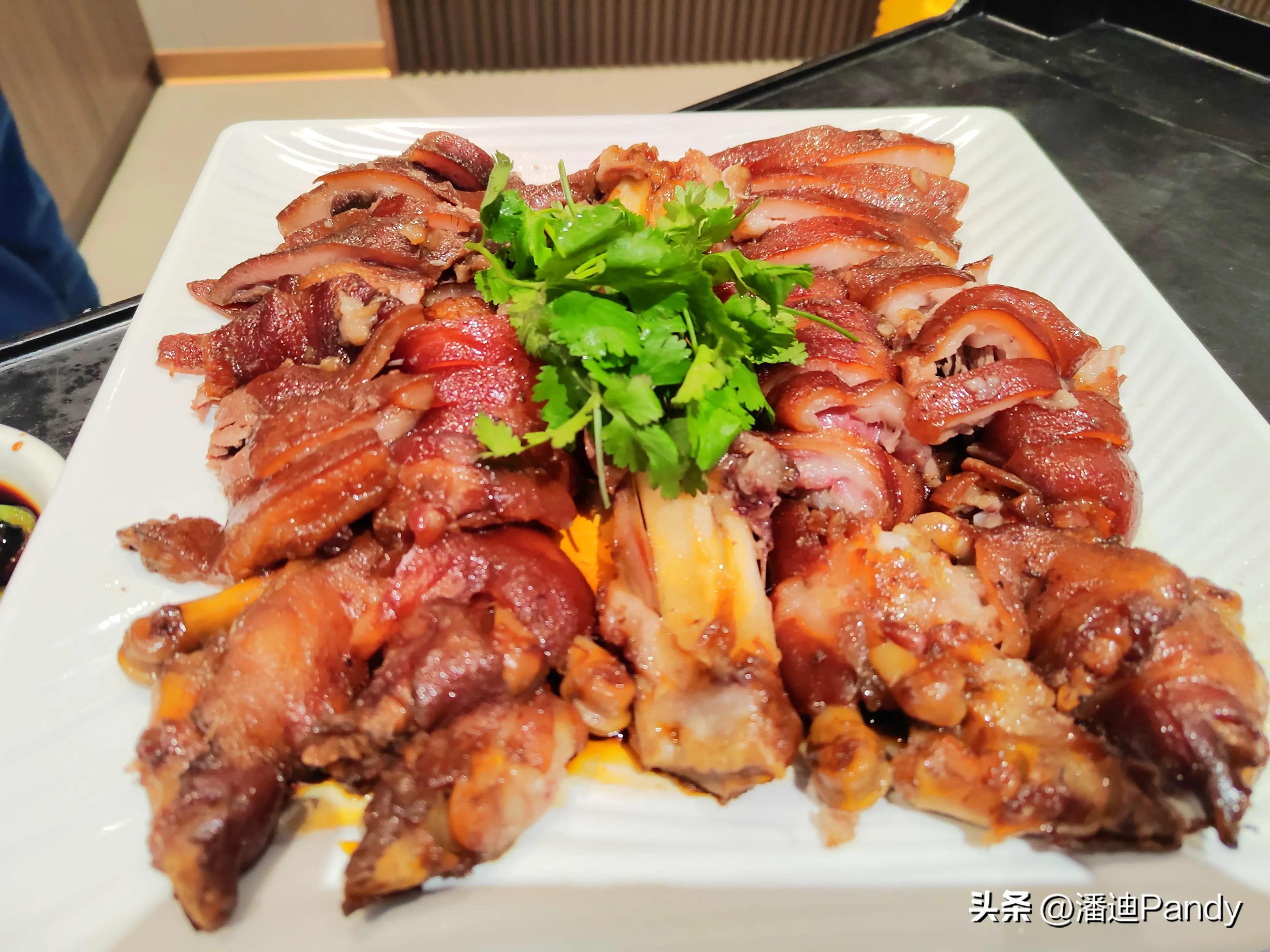 Whole Pig Feast ~ 11 Recipes of Fragrant Pig - iNEWS