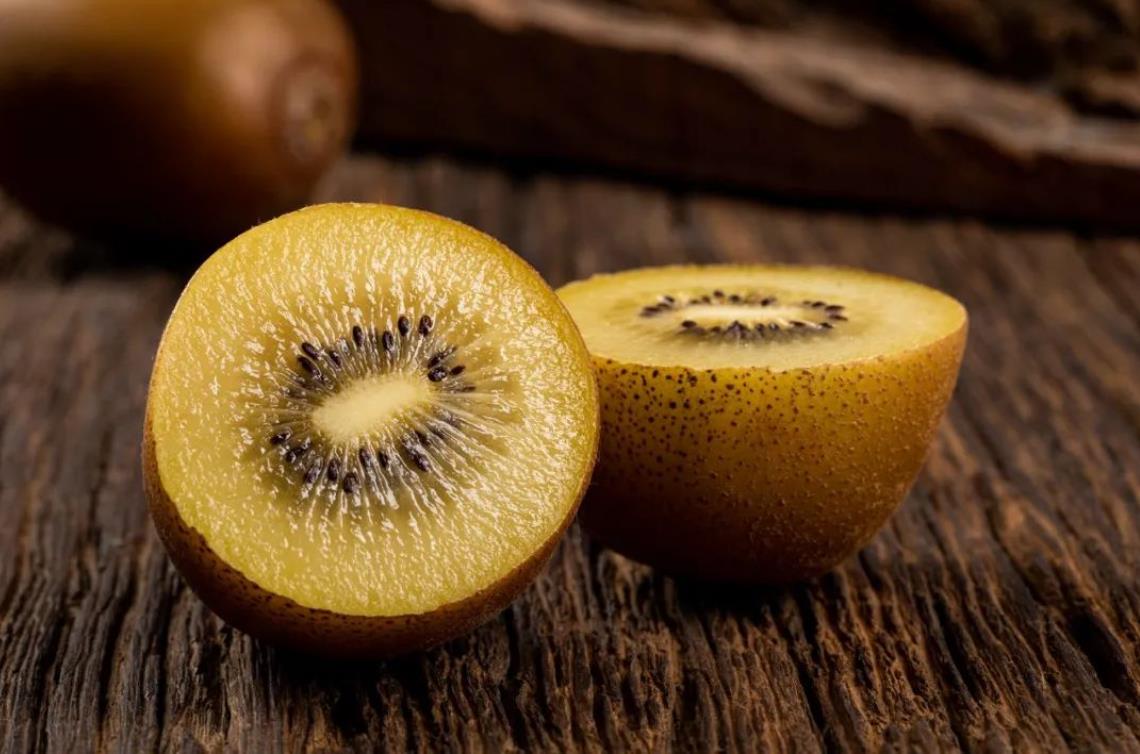 What will happen if you eat 1 kiwi a day? skin will get better? Will ...