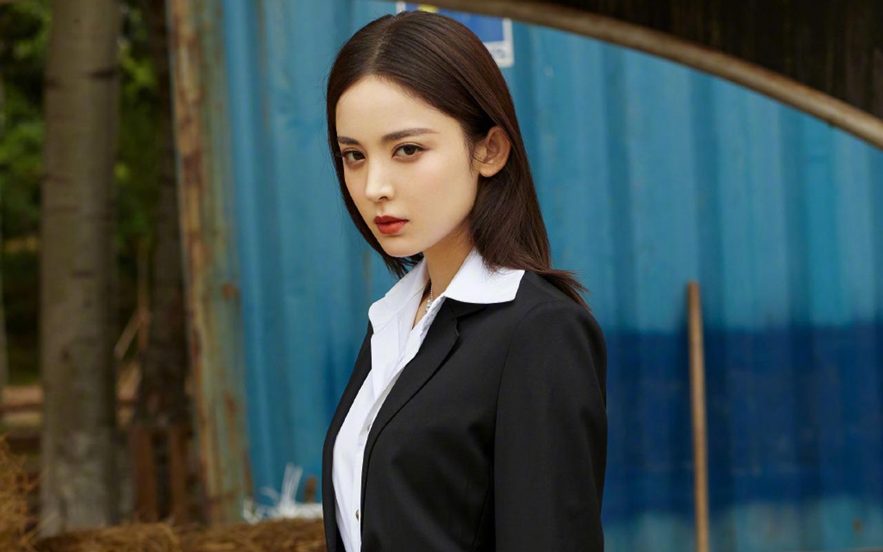 Entertainment Comments: Liu Yifei, Tan Jianci, Guli Nazha, Cheng Yi, Cai Wenjing, Zhou Dongyu ...