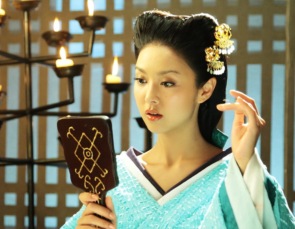 Why is singer Xue Kaiqi called Fiona again? - iNEWS