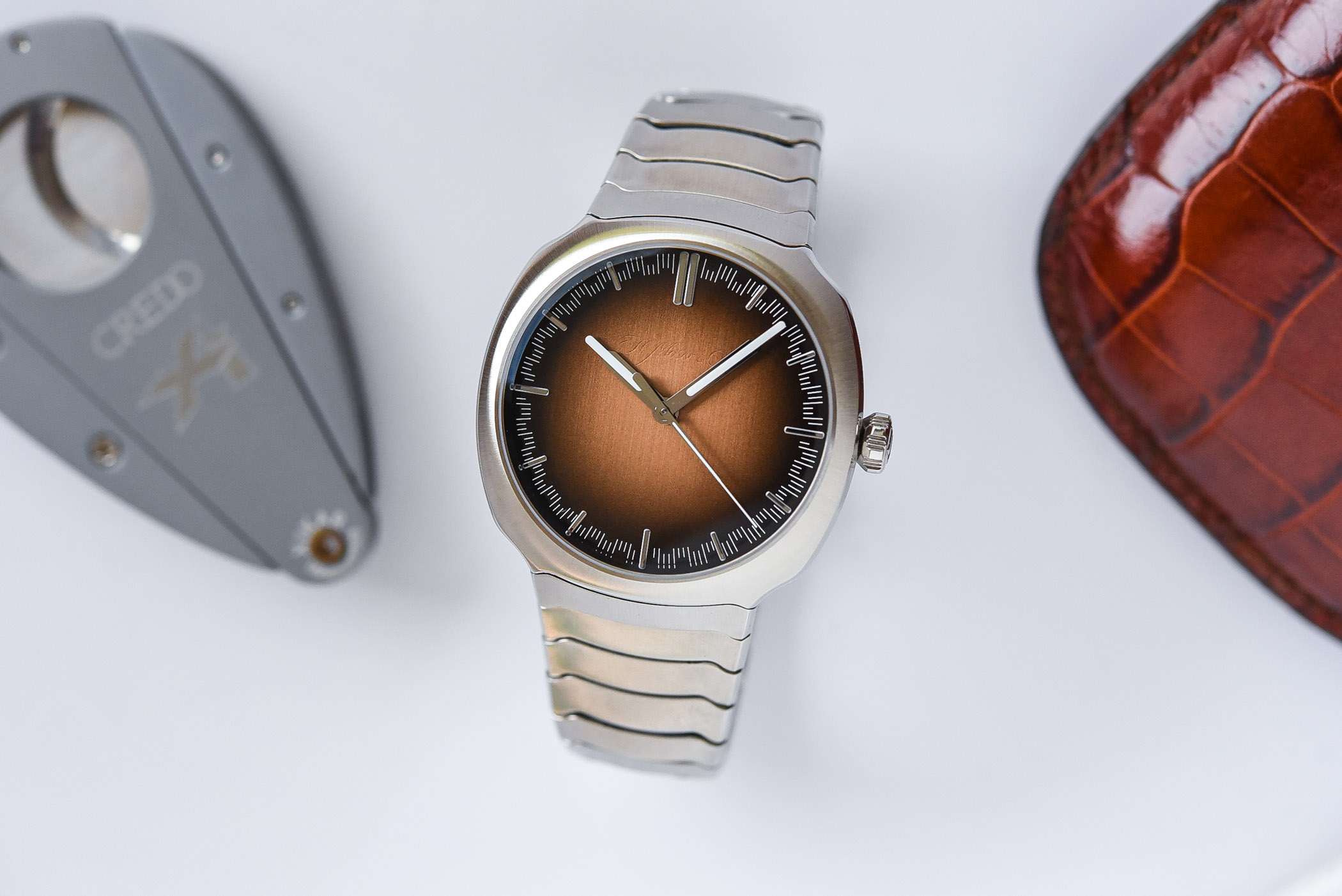 H. Moser & Cie. Faster "Smoked Salmon" three-hand watch-it looks ...