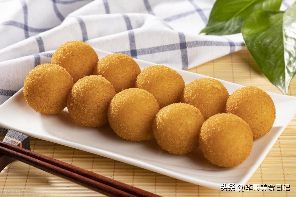 How to make delicious crispy potato balls? Pair it with fragrant ...