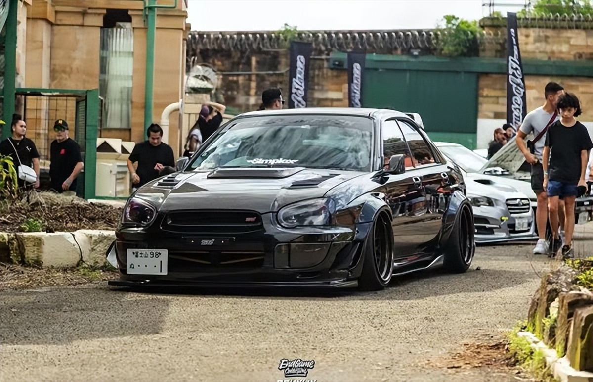 #Low-lying Darth Vader#Subaru Impreza#AIRBFT Air Suspension - iNEWS