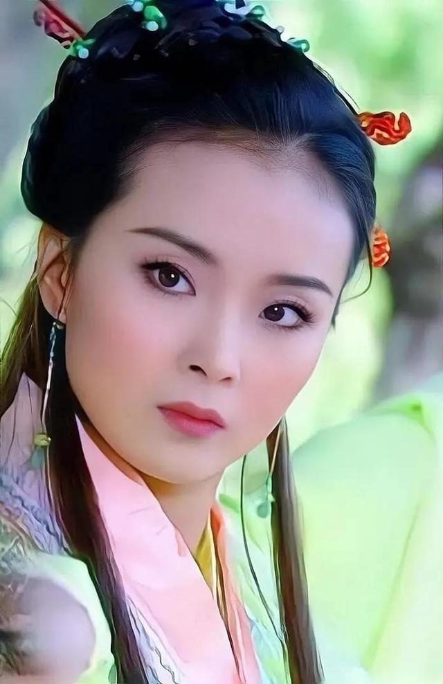 Lovely Wang Yan - iNEWS