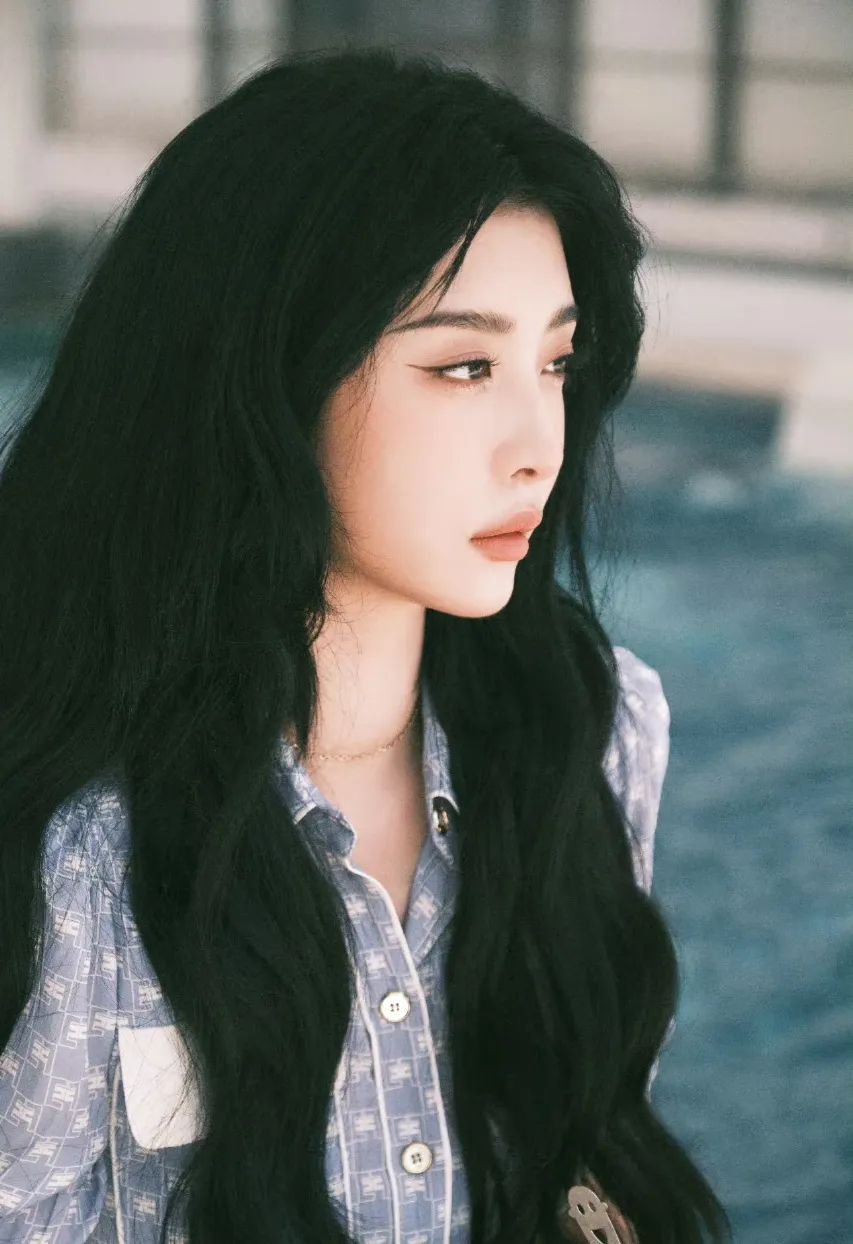 Zhang Yixing, He Jiong, Chen Duling, Zhao Xiaotang, Yu Shuxin, Ju Jingyi - iNEWS