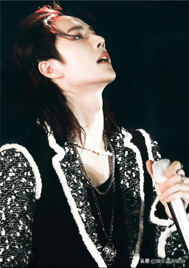 Lin Yushen's live broadcast of Wang Yibo's "No Feeling", the accidental ...