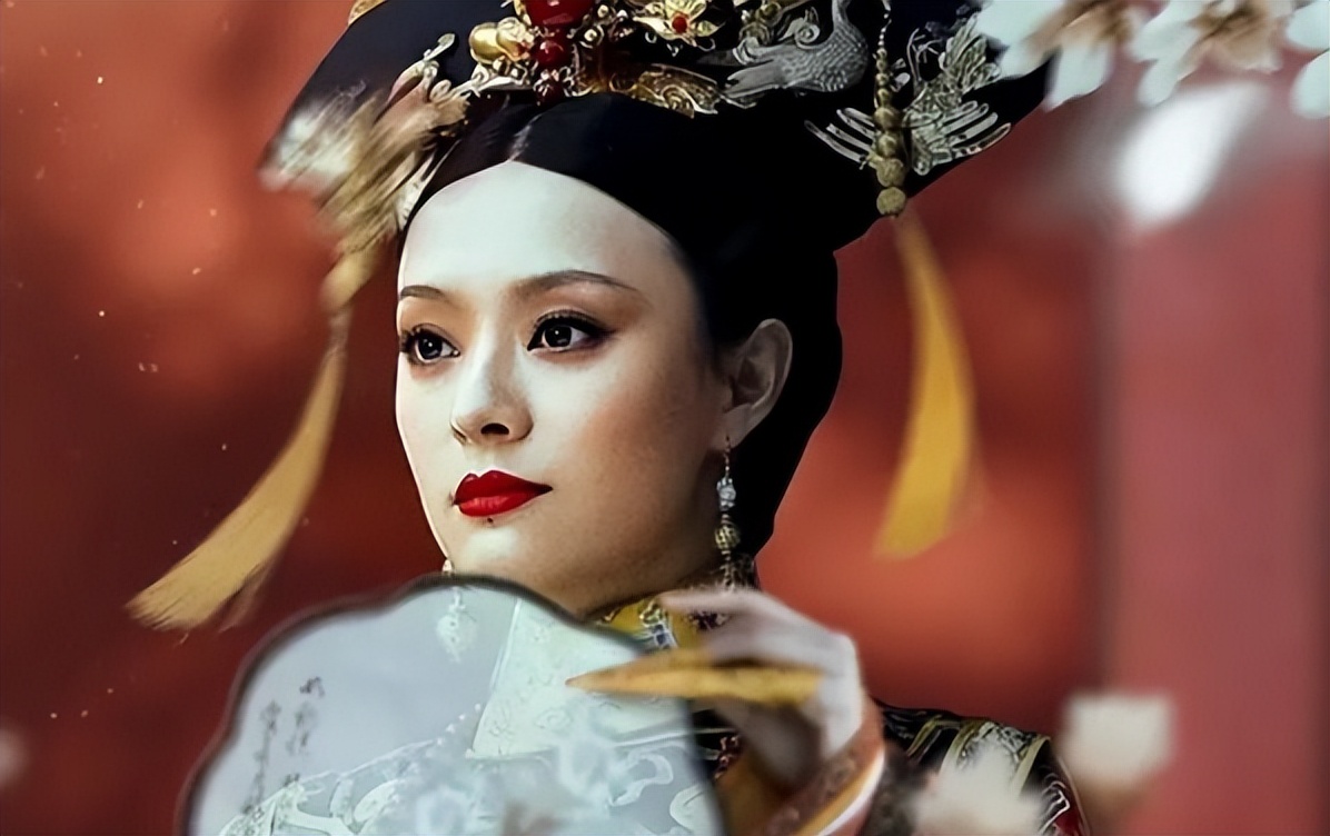 12 years after "The Legend of Zhen Huan", Zheng Xiaolong and Sun Li are filming the palace drama ...