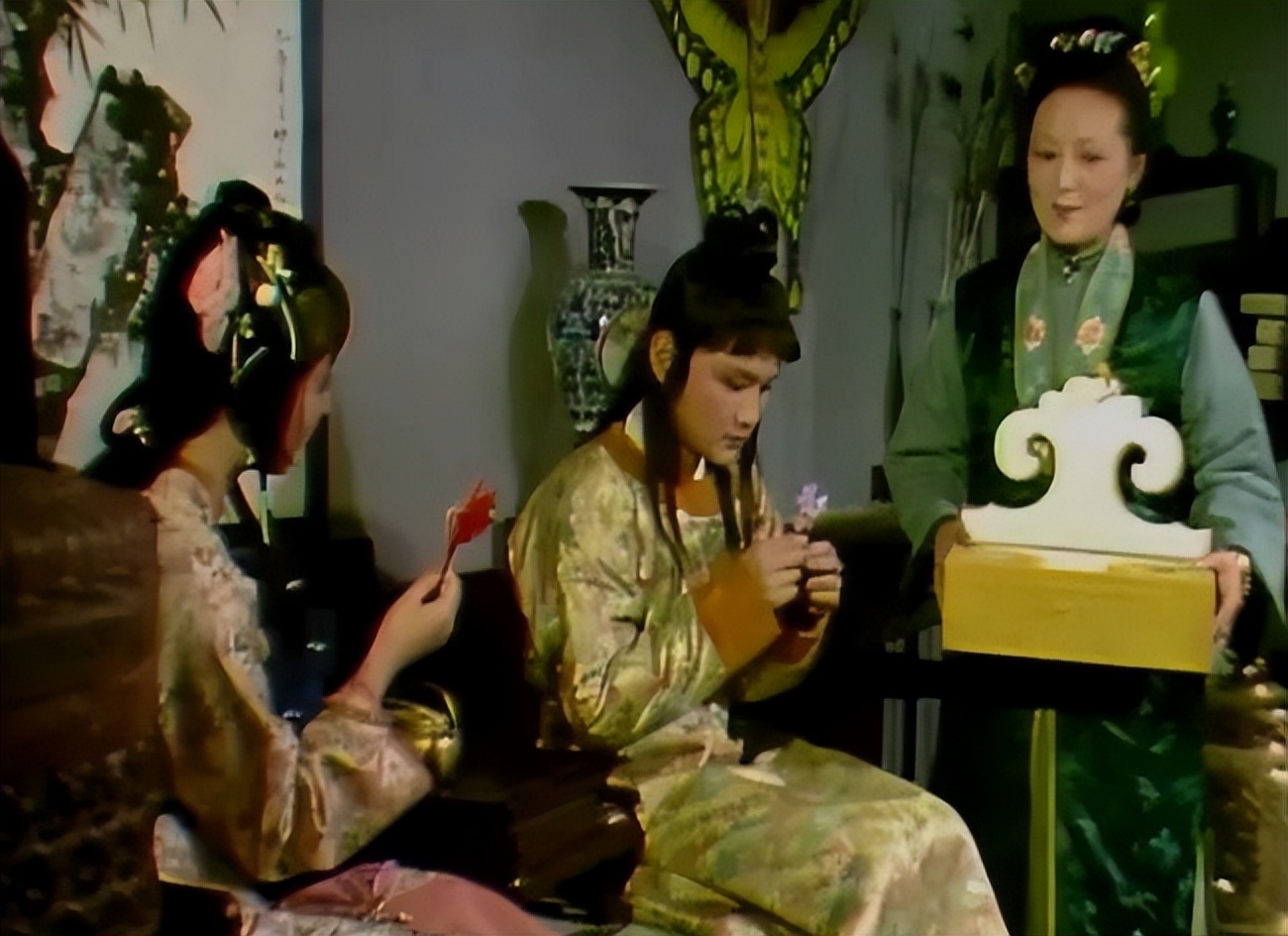 Zhou Rui's family gave the palace flowers, but did they treat Daiyu ...