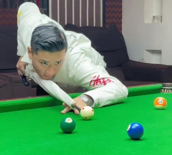 Show your true nature? Cui Jin is playing billiards and finds a ...