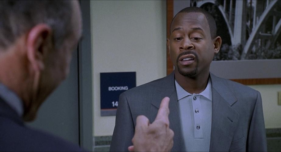What thoughts does "Stupid Detective" convey to the audience by telling ...