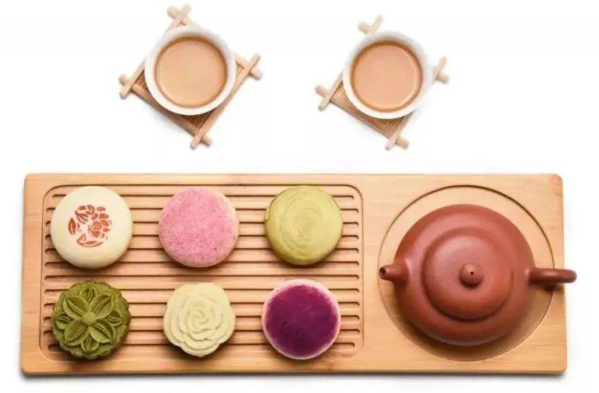 Mooncake Assassin, Back Back Back Back - iNEWS