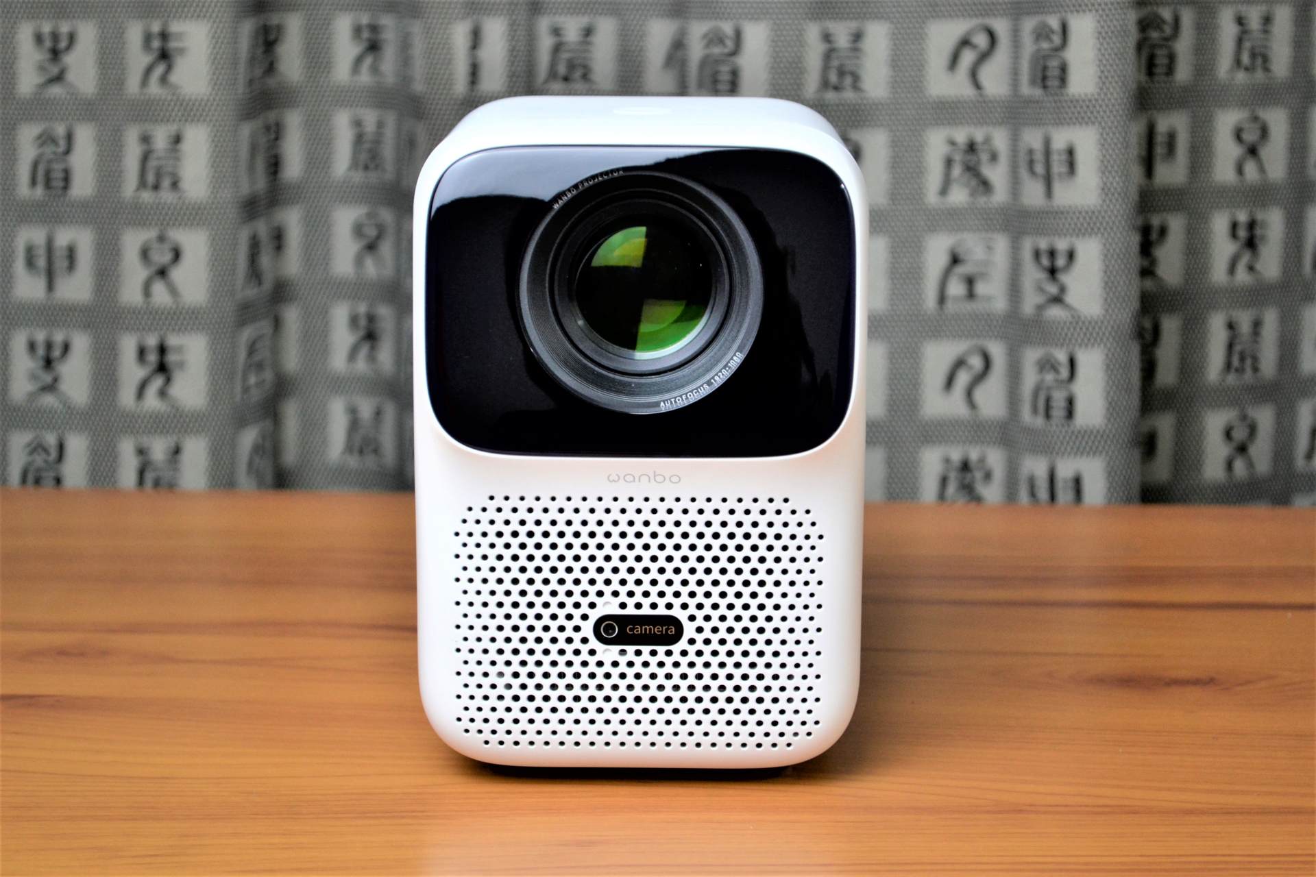 Price butcher: Wanbo T3 projector, dual-band WiFi with automatic ...