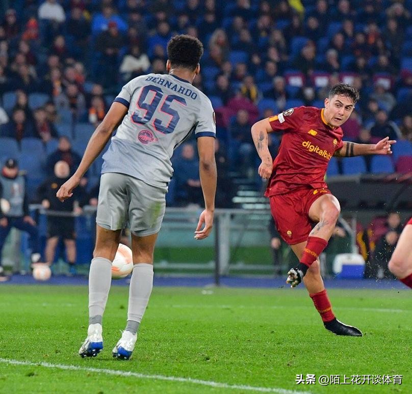 Madman stands on the last post! Great Italian left-back scores twice ...