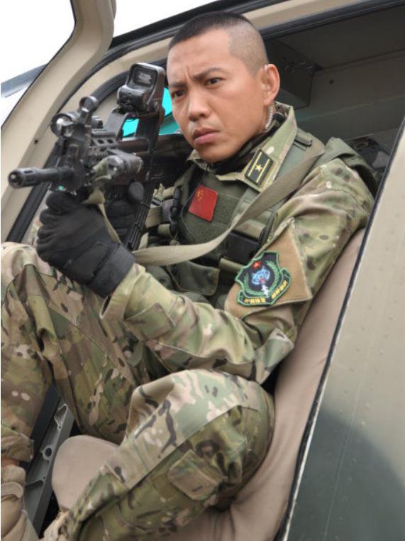 Gu Zhixin: At the age of 34, he fell from a horse while filming and was ...