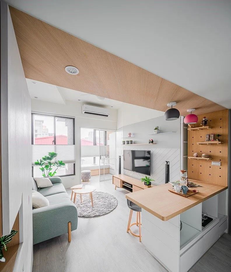The 40 square meters just pretend to be "three bedrooms and one living ...