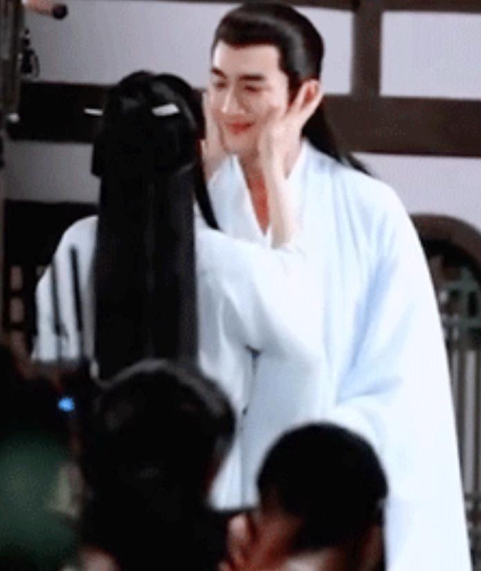 When I saw Lin Gengxin crying, I realized how deep and sweet he and ...