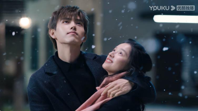 "Ignite Me, Warm You" Producer Dun Qi: Chen Feiyu is the "Heavenly Chosen Li Xun" in my heart ...