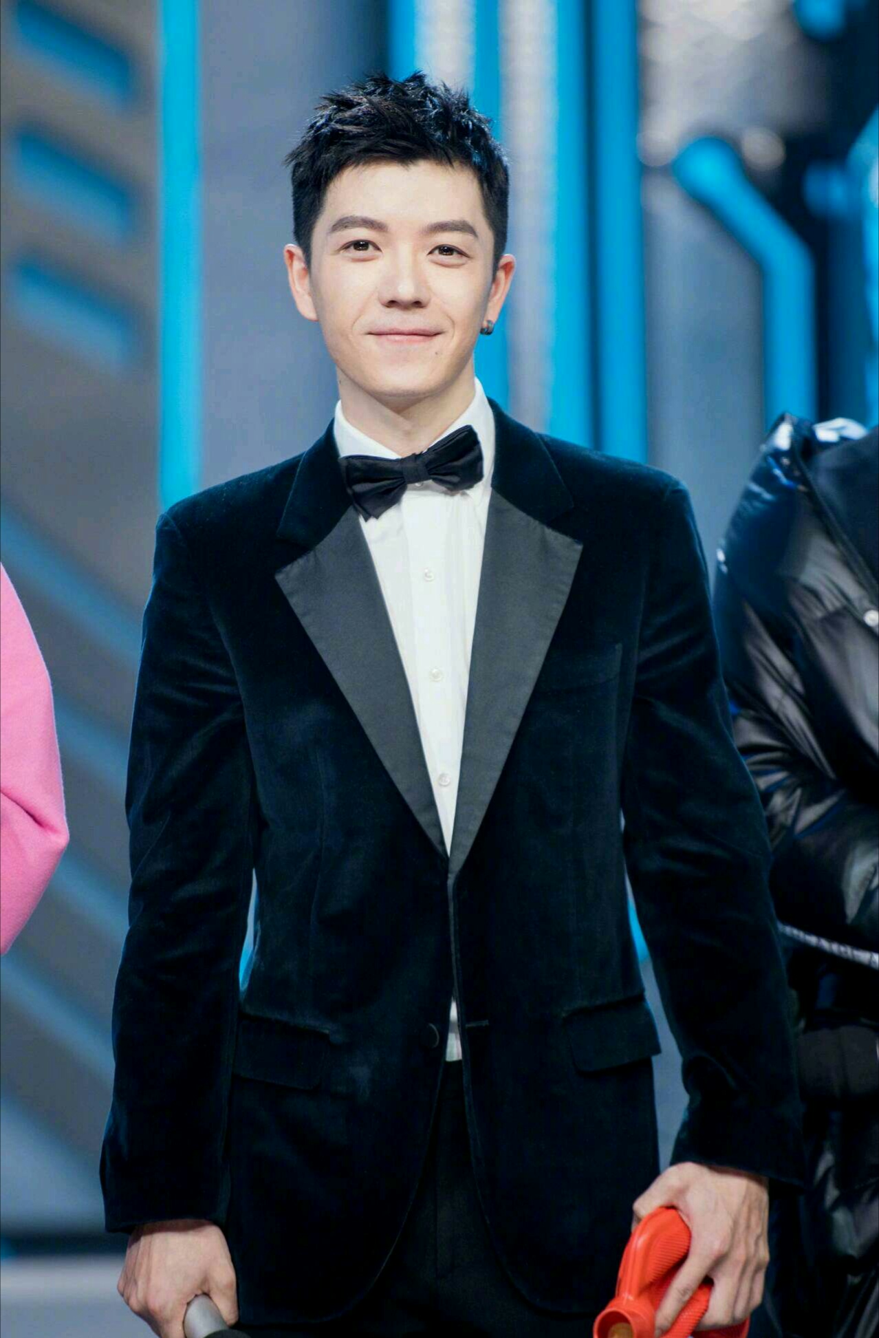 Take stock of those happy male voices that impress you! - iMedia