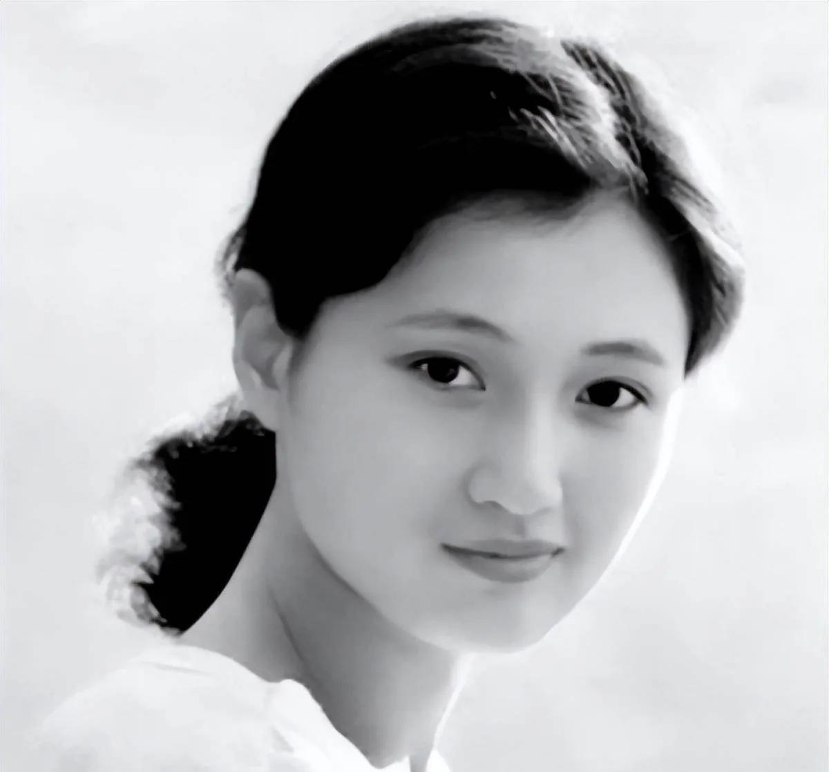 A generation of actor Wang Zhiwen, the love sage, his girlfriends are ...