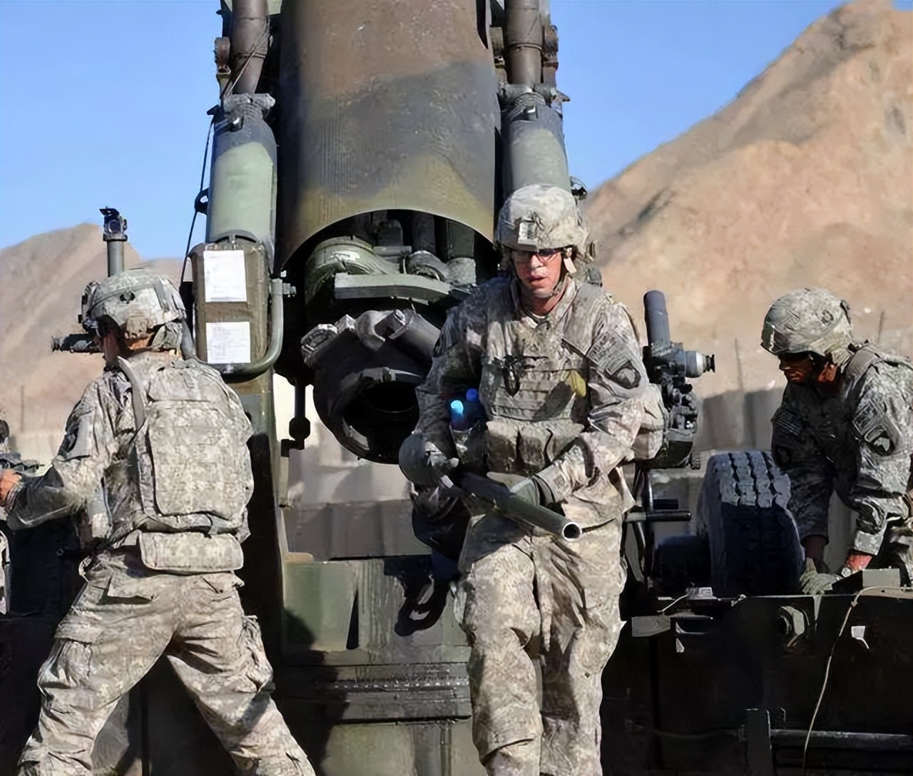 What is the strength of the 82nd Airborne Division of the US Army? - iNEWS