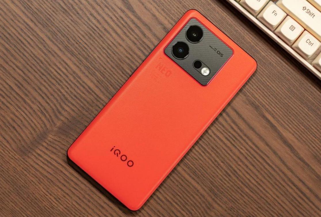 These 3 mobile phones have been used for at least 5 years, with ultra ...