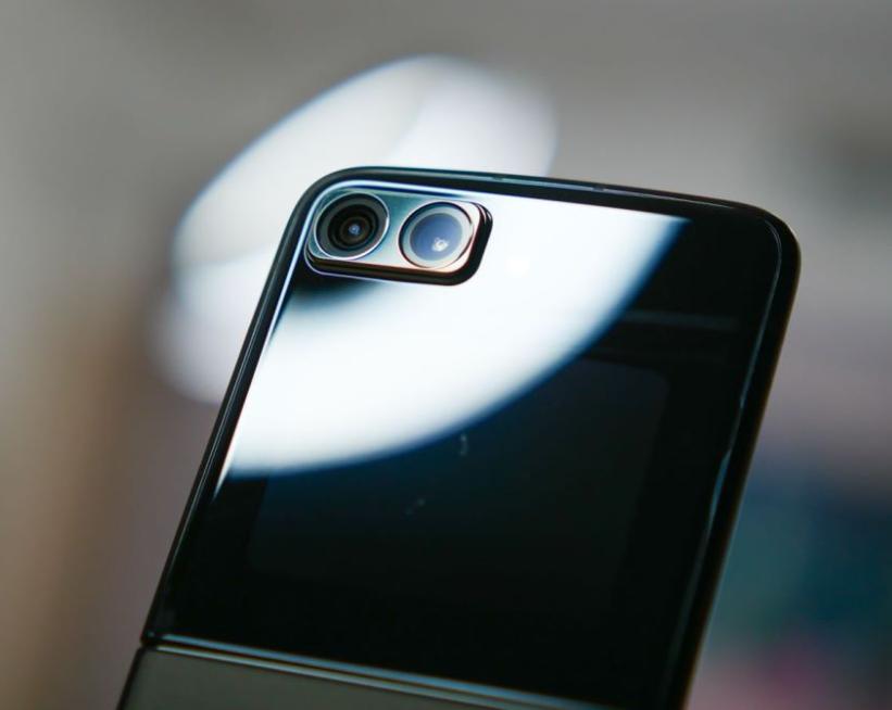 Bringing the screen effect of "expanding like a mirror" to users, the ...